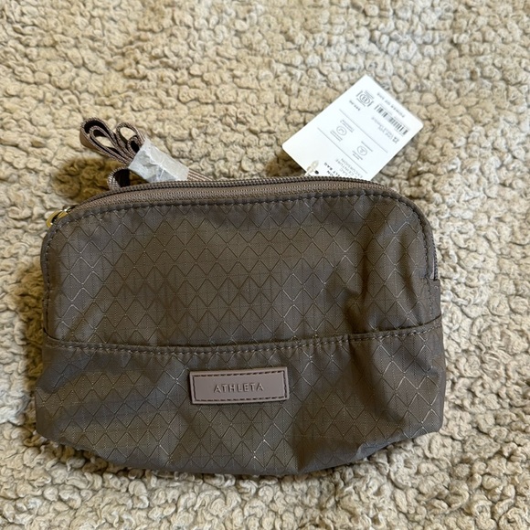 Athleta | Bags | Excursion Mini Belt Bag | Poshmark